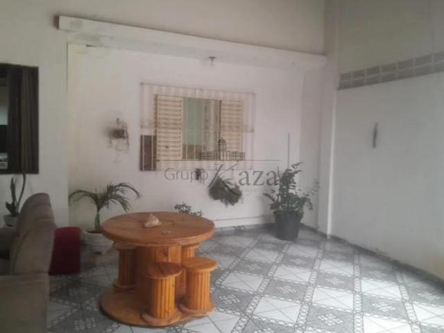 Oportunidade Casa Conjunto Residencial Trinta e Um de Março 3 Dormitórios 115m²