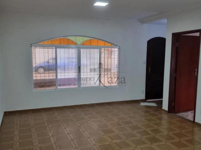 Oportunidade Casa Conjunto Residencial Trinta e Um de Março 3 Dormitórios 93m²