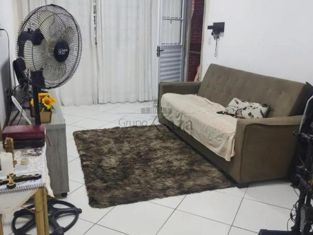 Oportunidade Casa Conjunto Residencial Elmano Ferreira Veloso 3 Dormitório