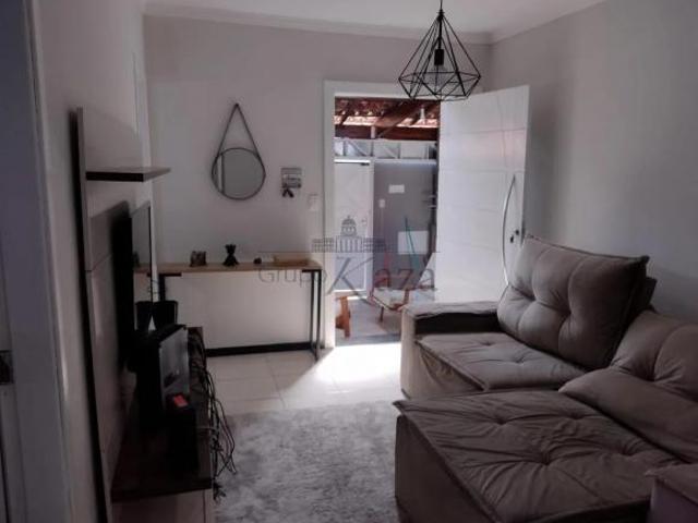 Oportunidade Casa Conjunto Residencial Elmano Veloso 3 Dormitórios 115m²