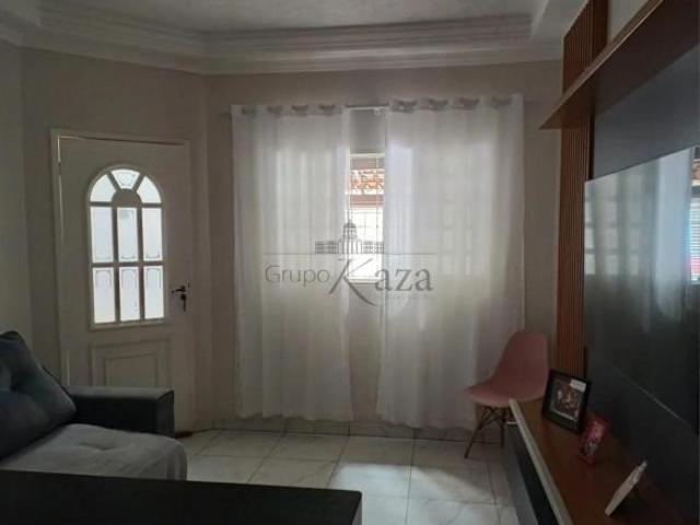 Oportunidade Casa Conjunto Residencial Galo Branco 2 Dormitórios 75m²