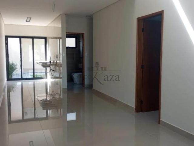 Oportunidade Casa de Condomínio Jardim Jacinto Jacareí 3 Dormitórios 123m²