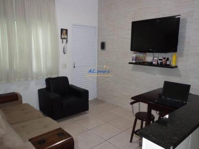 OPORTUNIDADE Casa de Condomínio 2 dorms, 450 mts da praia