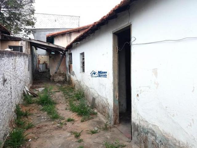 Oportunidade Casa de Esquina à Venda na Vila das Acácias ZM4 SJC