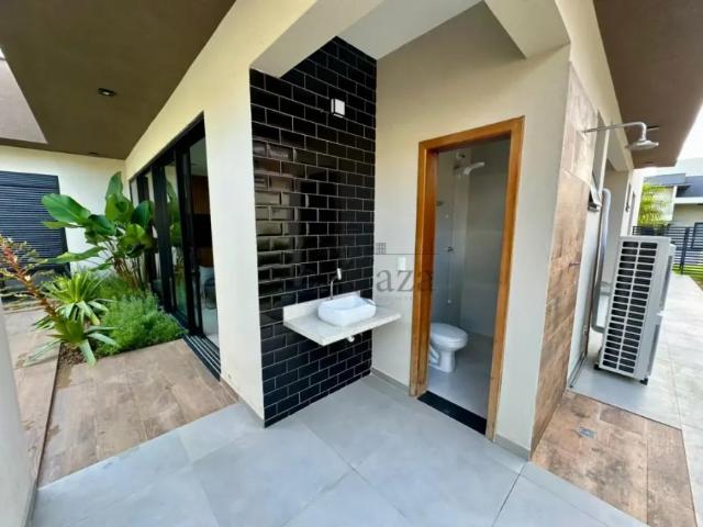 Oportunidade Casa em Condomínio Reserva do Paratehy 4 Dormitórios Suítes 322,47m²