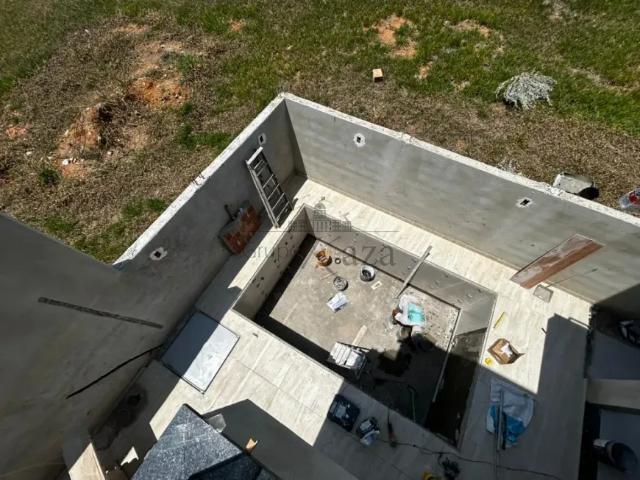 Oportunidade Casa em Condomínio Jardim Panorama Residencial Fogaça 3 suítes 250m²