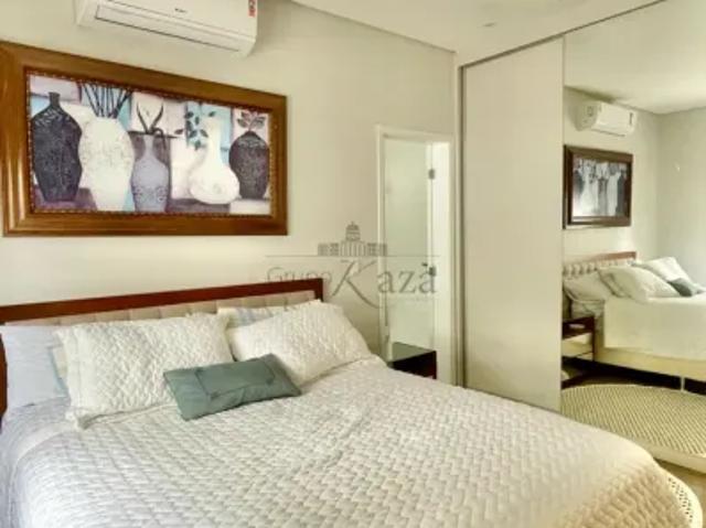 Oportunidade Casa em Condomínio Residencial Reserva Paratehy 5 Suítes 390m²