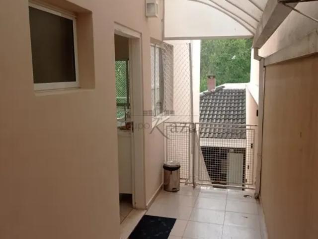 Oportunidade Casa em Condomínio Urbanova Residencial Floradas da Serra 3 Dormitórios 288m²