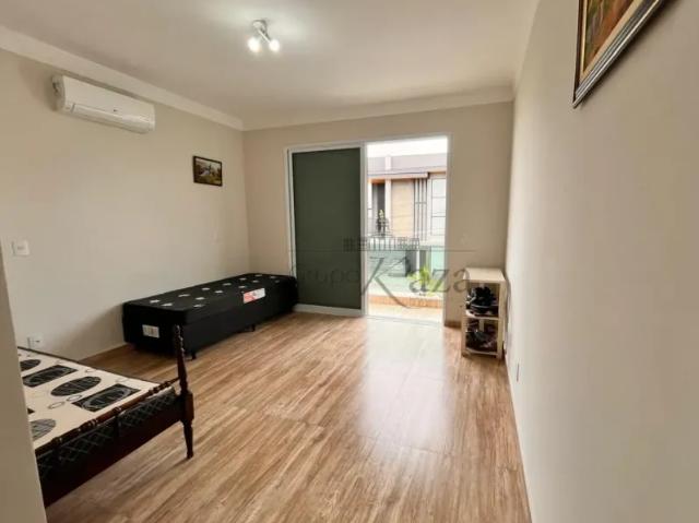 Oportunidade Casa em Condomínio Urbanova Residencial Jaguary 3 Suítes 370m² Estuda permu