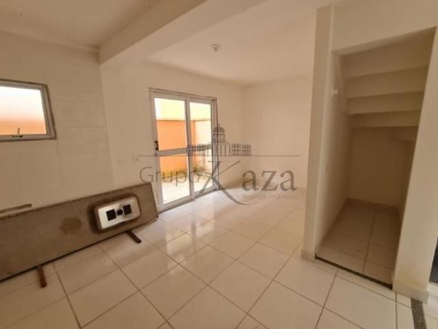 Oportunidade Casa em Condomínio Monte Castelo Residencial Vila Cambuí 3 Dormitórios 70m²