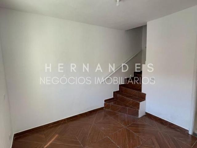 Oportunidade Casa em Condomínio à Venda em Jandira SP: 2 Quartos, 1 Sala, 2 Banheiros, 1 Vaga, 78m