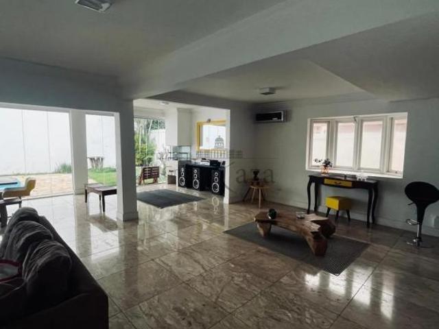 Oportunidade Casa em Condomínio Aquarius II Parque Residencial Aquarius 3 Dormitórios 321m