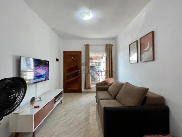 Oportunidade Casa em Condomínio Bairro do Colônia Residencial Morada do Sol 2 Dormitórios