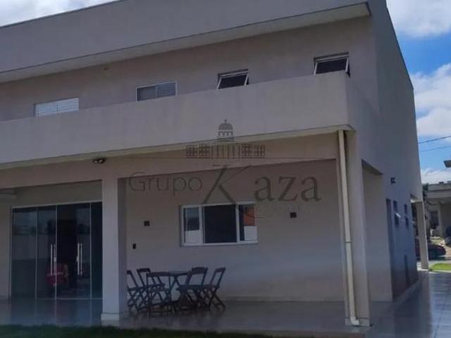 Oportunidade Casa em Condomínio Caçapava Condomínio Ecopark Bourbon 4 Dormitórios 326m²