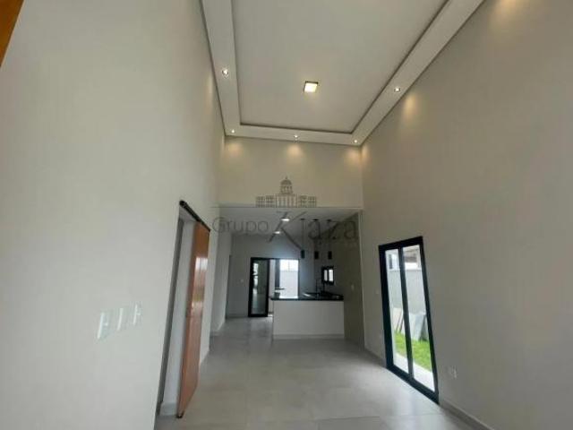 Oportunidade Casa em Condomínio Caçapava Condomínio Reserva do Vale 3 Dormitórios 133,60m²