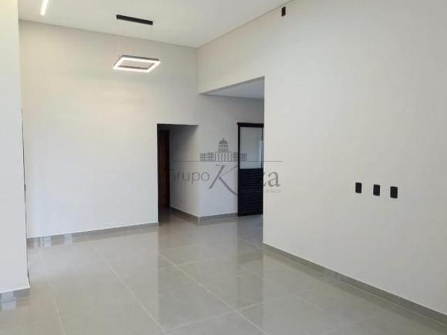 Oportunidade Casa em Condomínio Caçapava Velha Condomínio Reserva do Vale 3 Dormitórios 25