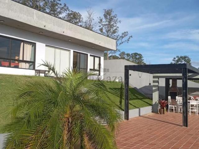 Casa em Condomínio Condomínio Parque Lago Dourado Chácaras Rurais Guararema Jacareí 2 Dormitórios