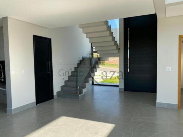 Oportunidade Casa em Condomínio Colinas do Paratehy Norte Urbanova 4 Dormitórios 416m²