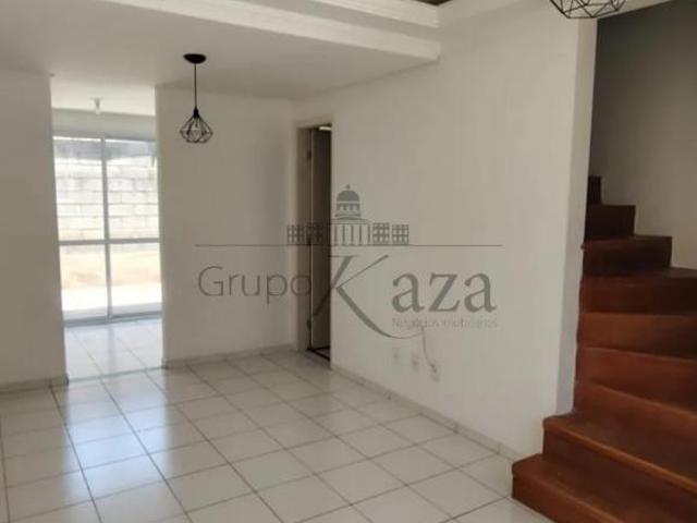 Oportunidade Casa em Condomínio Condomínio Colônia Real Bairro do Colônia 2 Dormitórios 70