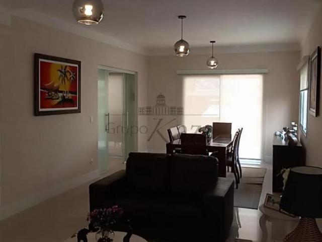 Oportunidade Casa em Condomínio Condomínio Altos da Serra VI Urbanova 3 Dormitórios 242m²