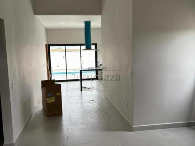 Oportunidade Casa em Condomínio Condomínio Bella Vitta Caminho da Mata Vila Galvão Caçapava