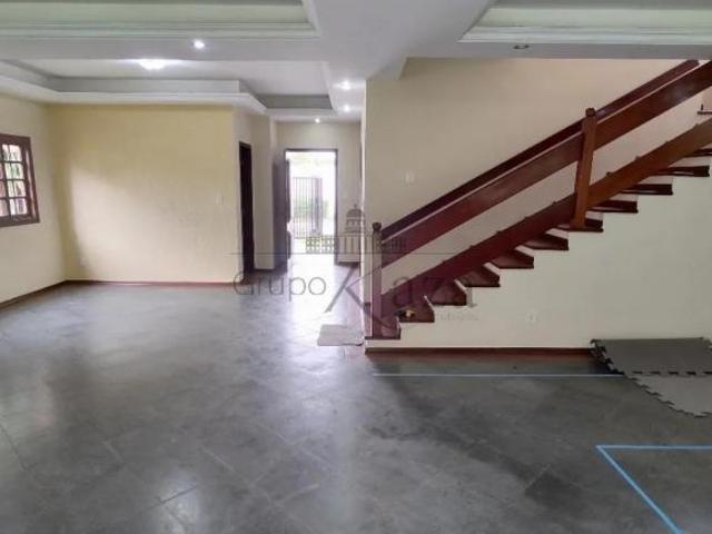 Oportunidade Casa em Condomínio Condomínio Jardim das Colinas Jardim das Colinas 4 Dormitóri