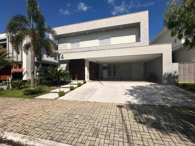 Oportunidade Casa em Condomínio Condomínio Jardim do Golfe Jardim do Golfe 4 Dormitórios 3