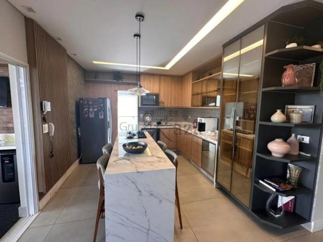 Oportunidade Casa em Condomínio Condomínio Jardim do Golfe Jardim do Golfe 4 Dormitórios 3