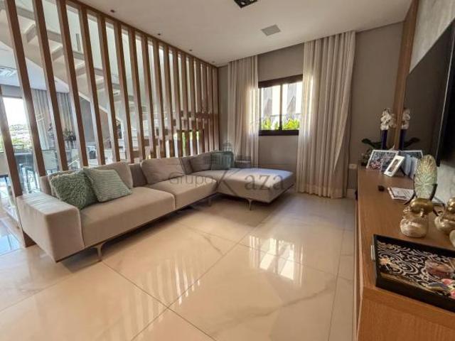 Oportunidade Casa em Condomínio Condomínio Mônaco Urbanova 6 Dormitórios 450m²