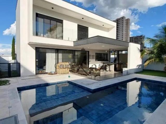 Oportunidade Casa em Condomínio Condomínio Monte Carlo Urbanova 3 Dormitórios 363m² Estu