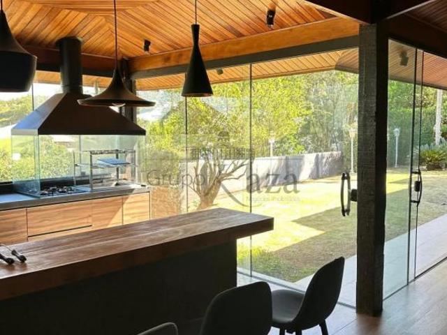 Oportunidade Casa em Condomínio Condomínio Mirante do Vale Jacareí 4 Dormitórios 340m²