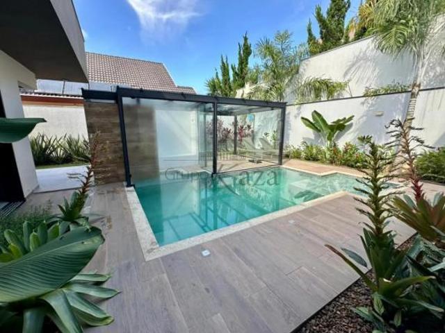 Oportunidade Casa em Condomínio Condomínio Reserva do Paratehy 4 Dormitórios Suítes 322,47m²