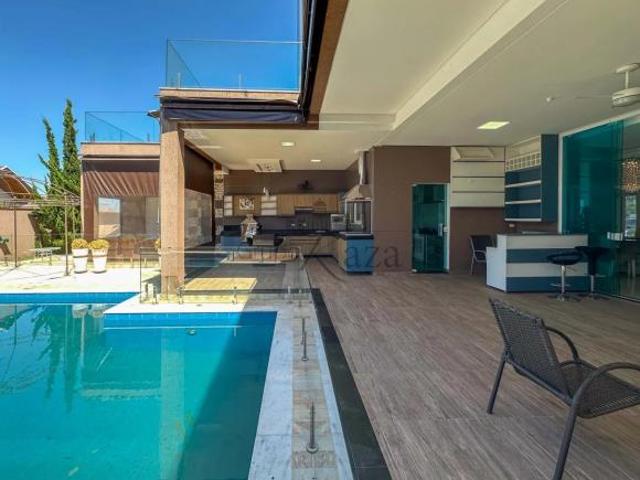Oportunidade Casa em Condomínio Condomínio Reserva do Paratehy 4 Dormitórios 592m²