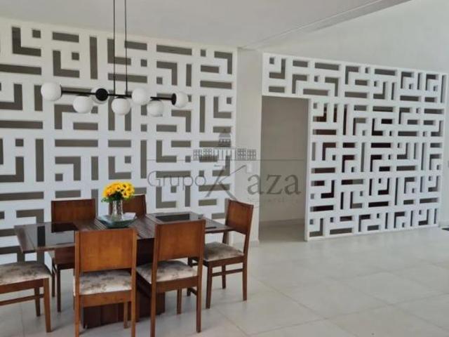 Oportunidade Casa em Condomínio Condomínio Residencial Ecopark Bourbon Caçapava 3 Suítes 3