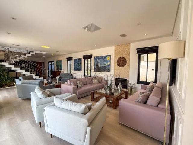 Oportunidade Casa em Condomínio Condomínio Residencial Jaguary 3 Suítes 330,47m²