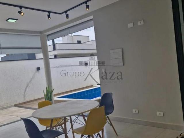 Oportunidade Casa em Condomínio Condomínio Terras do Vale Caçapava 3 Dormitórios 150m²