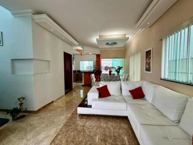 Oportunidade Casa em Condomínio Crytal Park Parque Califórnia 4 Dormitórios 225m²