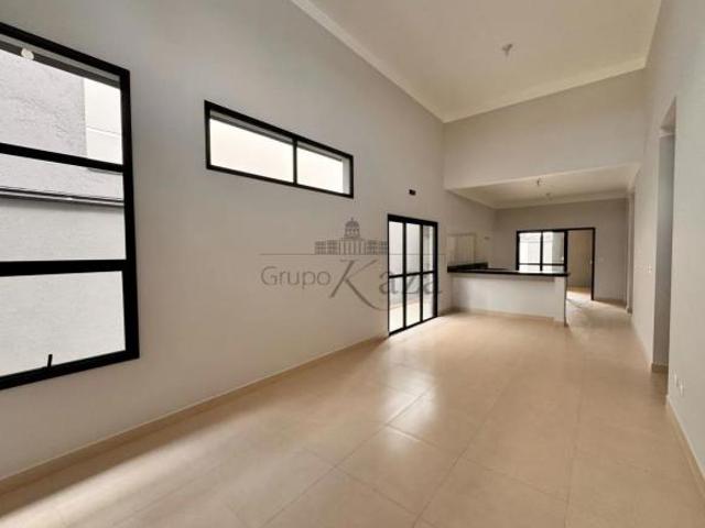 Oportunidade Casa em Condomínio Floradas da Serra Urbanova VII 3 suítes 270m²