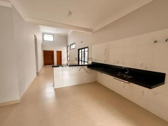 Casa 3 quartos 270m² Condomínio Floradas da Serra Urbanova VII
