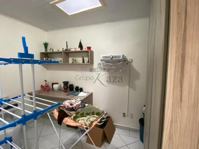 Oportunidade Casa em Condomínio Garden Club Residencial Jardim Primavera Jacareí 2 Dormitó