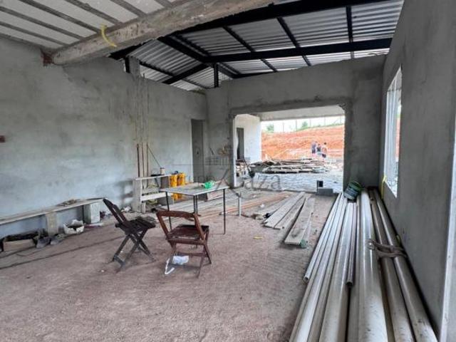 Oportunidade Casa em Condomínio Jacareí Condomínio Parque Lago Dourado 2