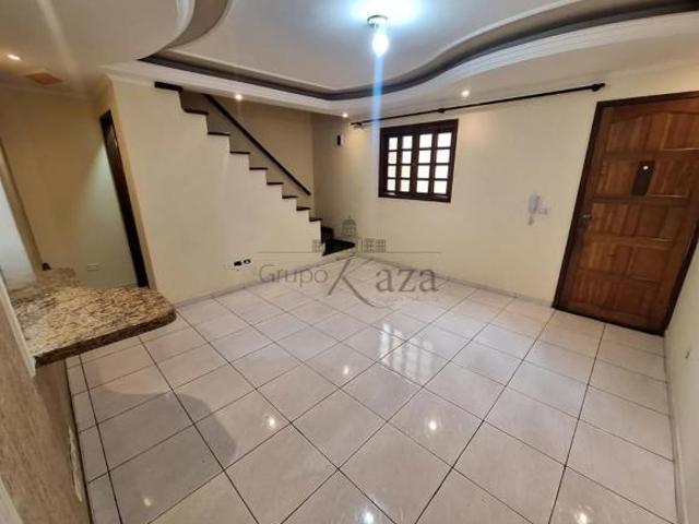 Oportunidade Casa em Condomínio Jardim Vale do Sol Condomínio Villagio Boaventura 3 Dormitór