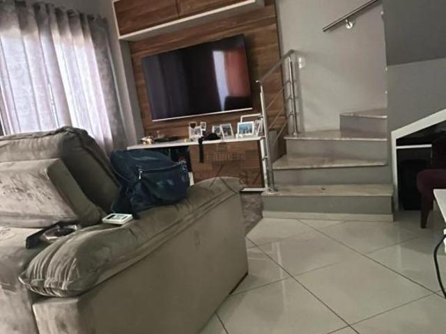 Oportunidade Casa em Condomínio Jardim Altos de Santana I Condomínio Ventana Jacareí 2 Dor