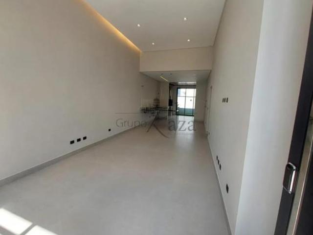 Oportunidade Casa em Condomínio Jardim Jacinto Jacareí 3 Dormitórios 148m²