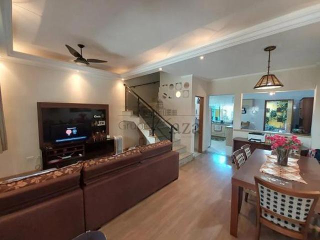 Oportunidade Casa em Condomínio Jardim Santa Maria Jacareí Residencial Vistta 4 Dormitório