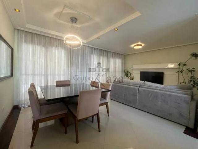 Oportunidade Casa em Condomínio Loteamento Villa Branca Residencial Home & Club Villa Branca