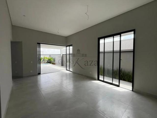 Oportunidade Casa em Condomínio Parque Residencial Maria Elmira Residencial Santa Mônica 3 D