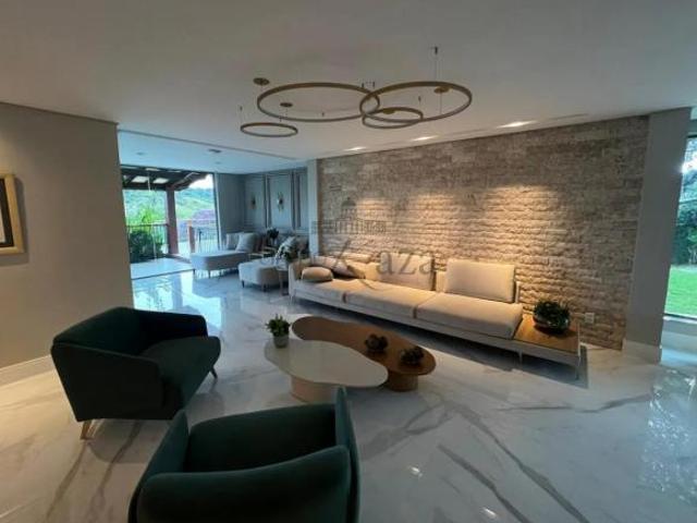 Oportunidade Casa em Condomínio Quinta das Flores Condomínio Quinta das Flores 4 Dormitórios