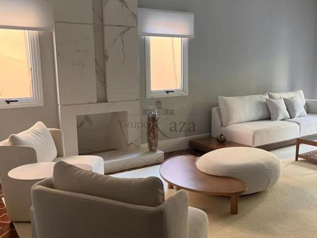 Oportunidade Casa em Condomínio Residencial Altos da Serra II 4 Dormitórios 350m²