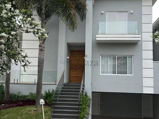 Oportunidade Casa em Condomínio Residencial Altos da Serra V Urbanova 5 Suítes 420m²